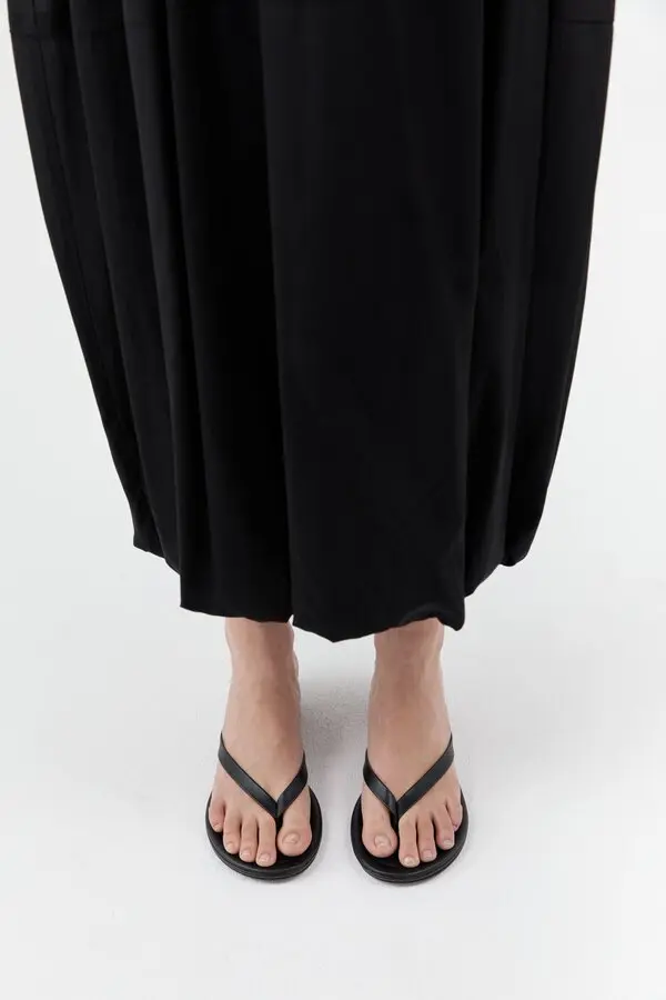 ST. AGNI Thong Wedge