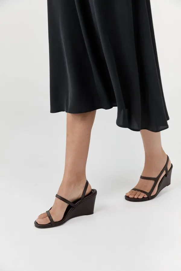 ST. AGNI High Wedge Sandals