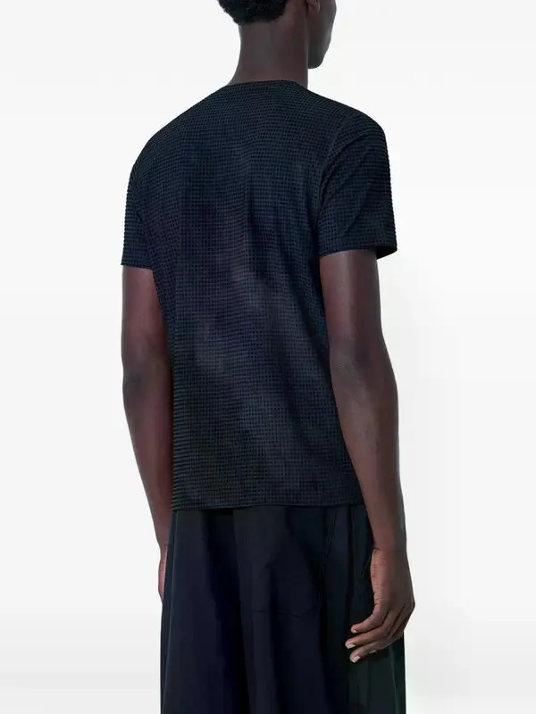 DISTRICT VISION Textured-finish T-shirt