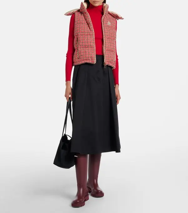 Moncler Virgin Wool Ribbed Turtleneck Sweater - Red