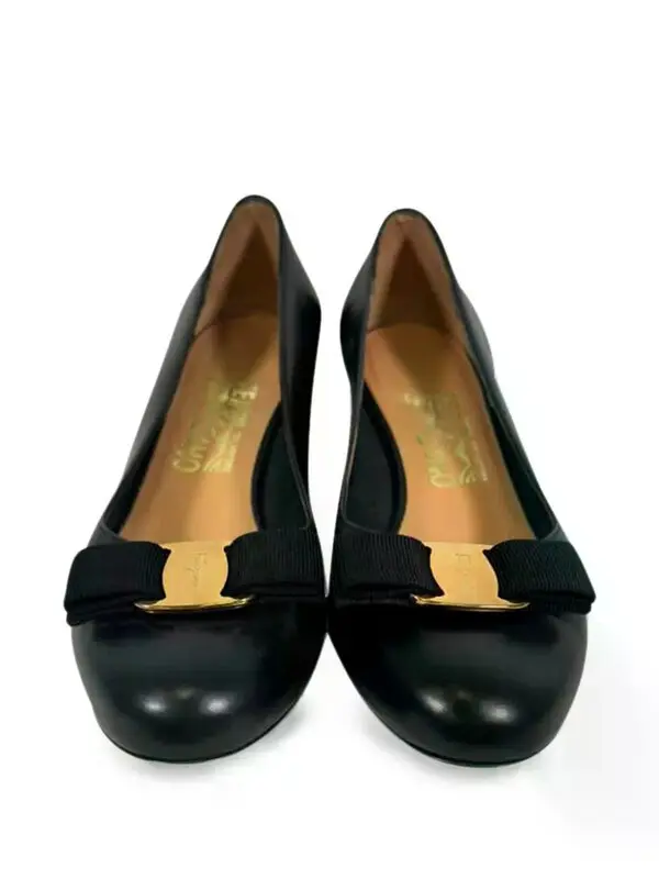 FERRAGAMO Vara Bow Leather Pumps