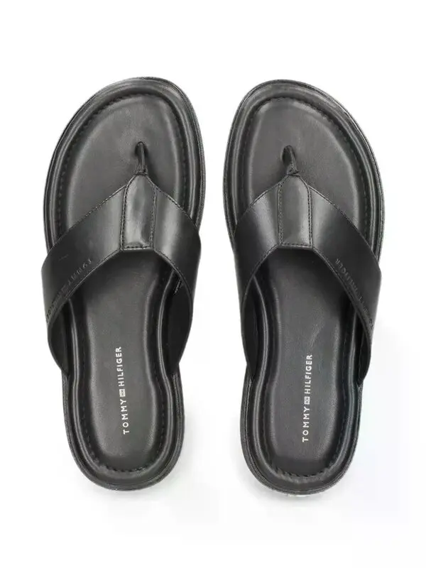 Tommy Hilfiger Embossed Logo Flip-flop Sandals