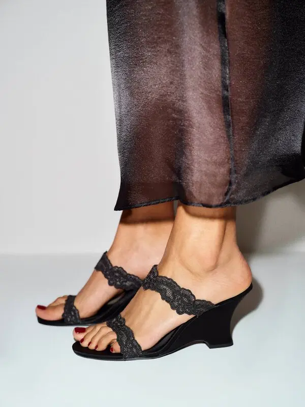 REFORMATION Fiorella Wedge Sandal Satin