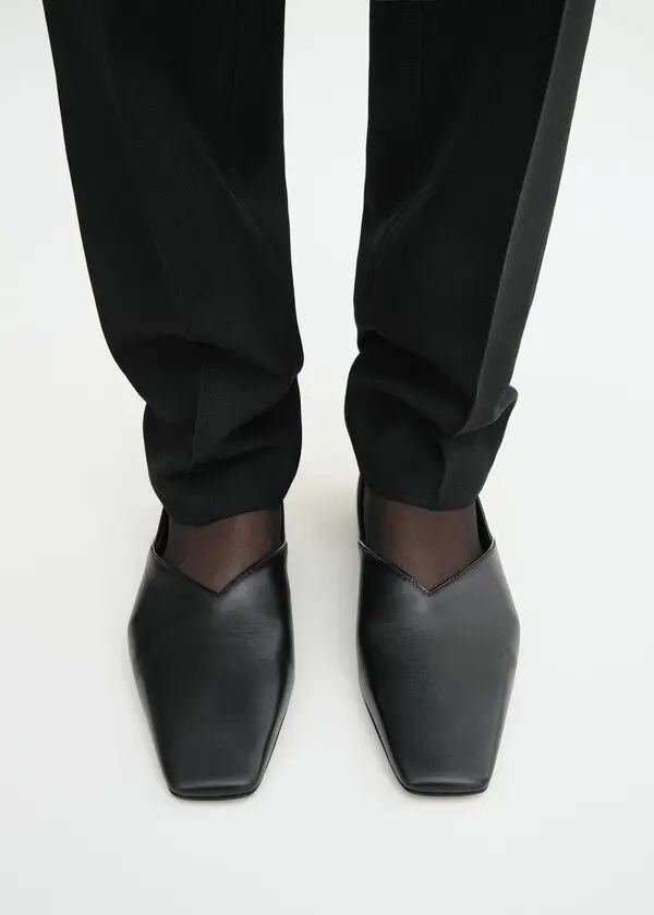 TOTEME Everyday Nappa Flats