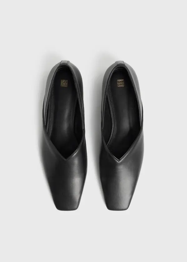TOTEME Everyday Nappa Flats
