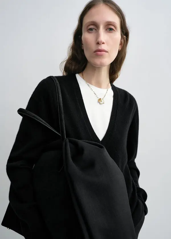 TOTEME Cashmere V-neck Knit