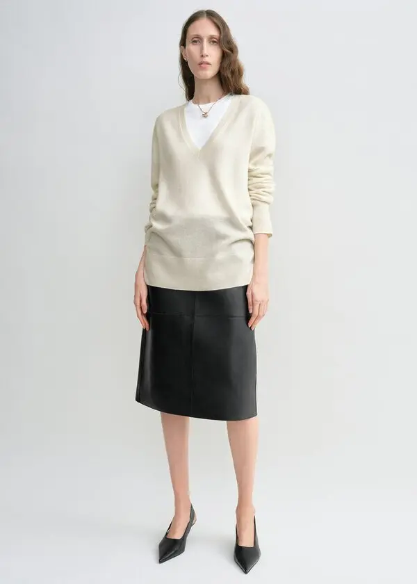 TOTEME Cashmere V-neck Knit