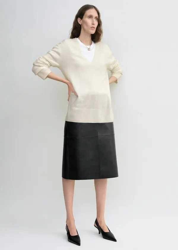 TOTEME Cashmere V-neck Knit