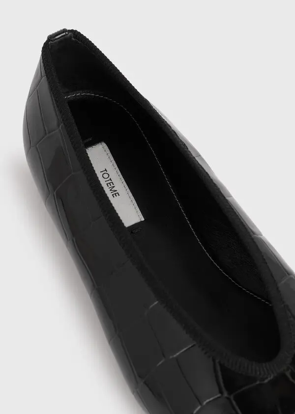 TOTEME Minimalist Croco-embossed Ballerinas