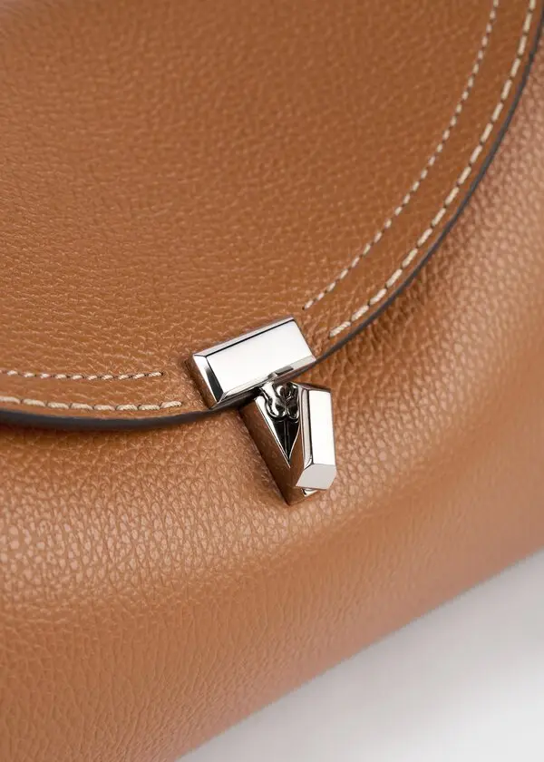 TOTEME T-lock Grained-leather Shoulder