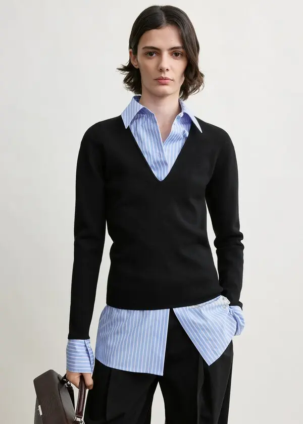 TOTEME Compact Knit V-neck