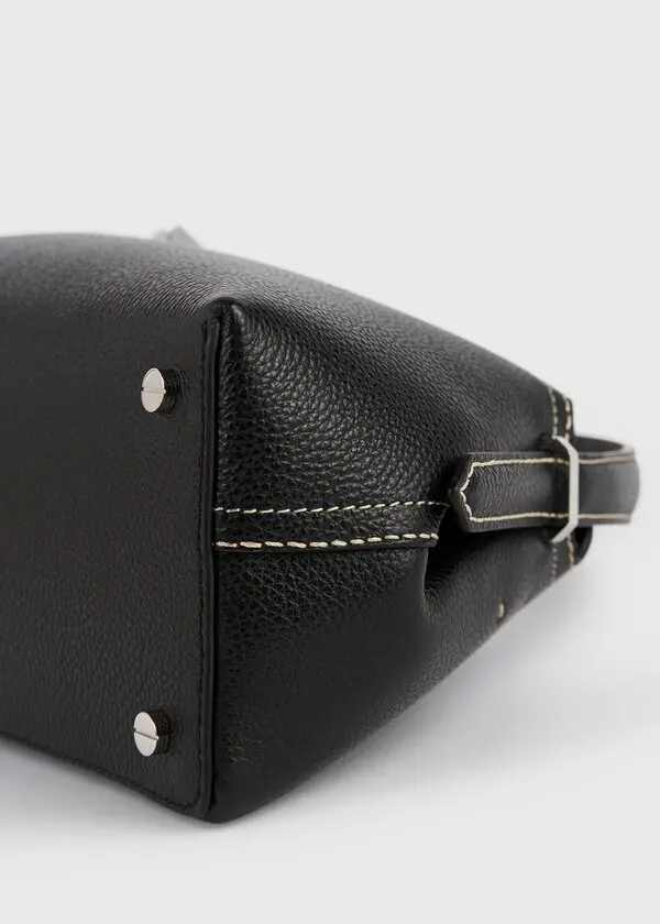 TOTEME T-lock Grained-leather Shoulder
