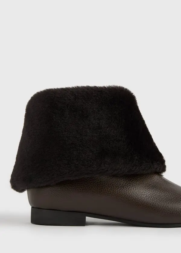 TOTEME Downtown Shearling Boots