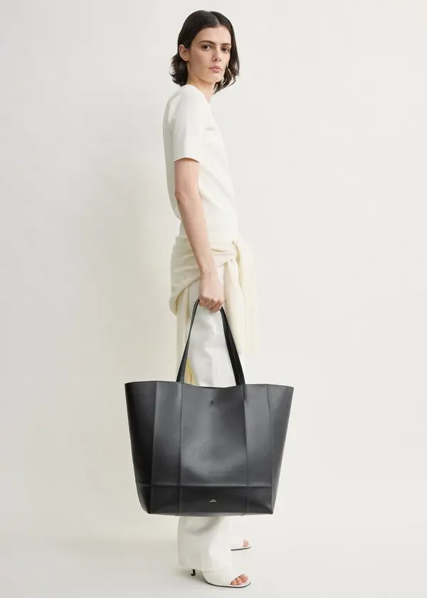 TOTEME Roam Leather Tote