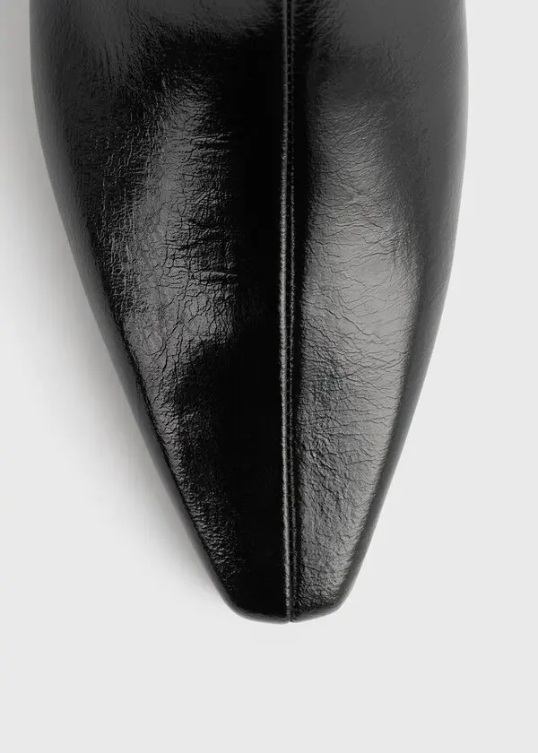 TOTEME Slim Naplack Ankle Boots