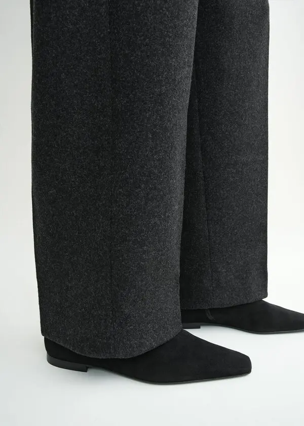 TOTEME Zipped Suede Chelsea Boots