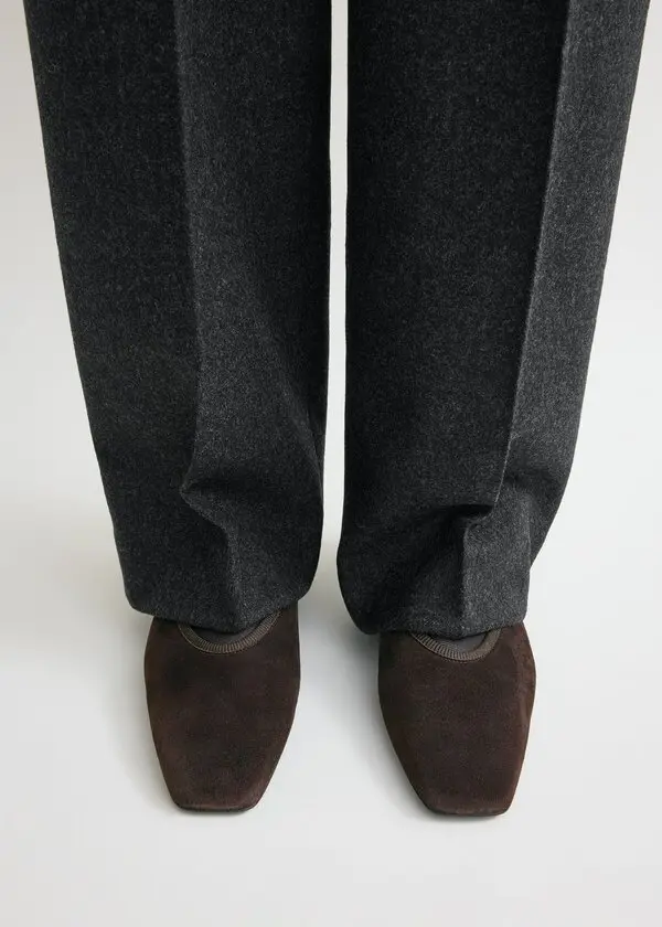 TOTEME Minimalist Suede Ballerinas