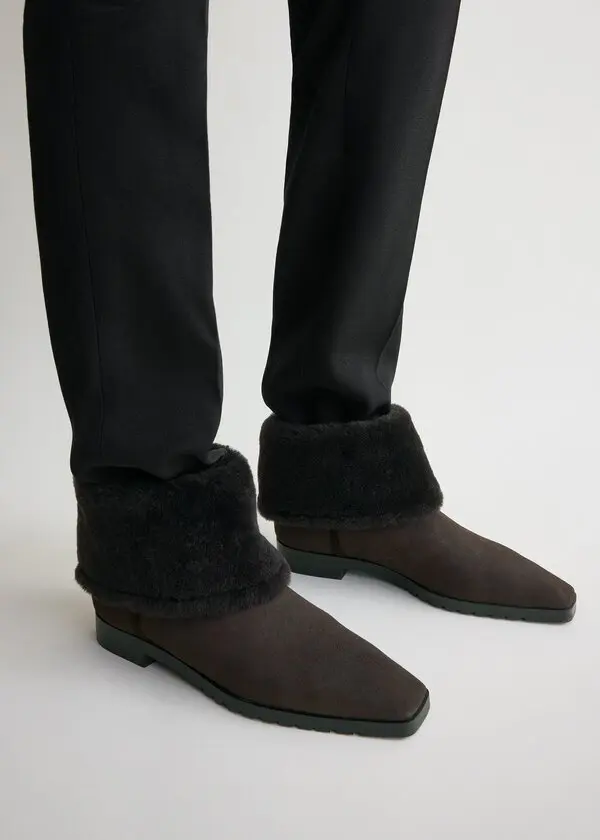 TOTEME Fold-down Shearling Boots