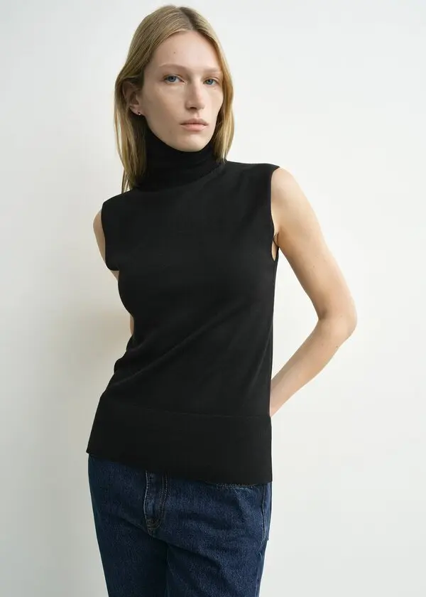 TOTEME Sleeveless Fine Turtleneck