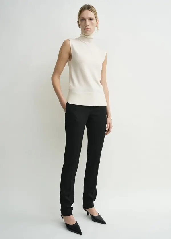 TOTEME Sleeveless Fine Turtleneck - Ecru
