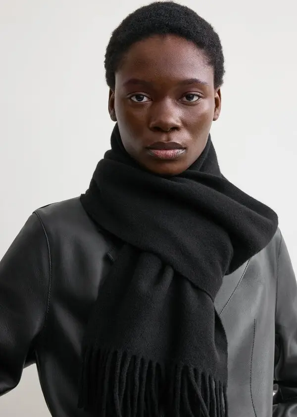TOTEME Classic Wool Scarf