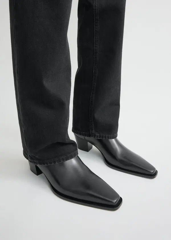 TOTEME Leather City Boots