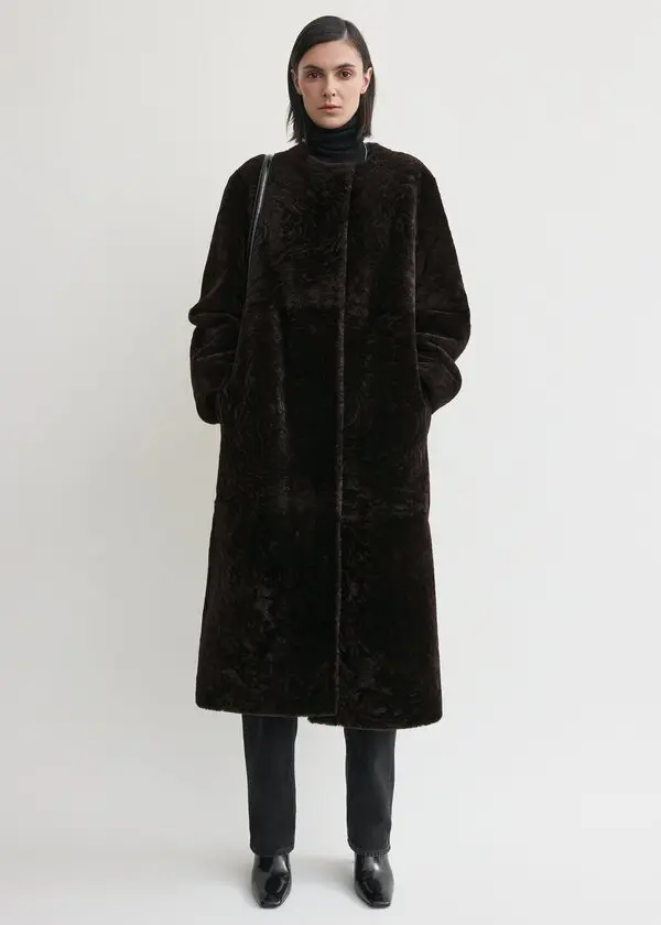 TOTEME Soft Shearling Coat