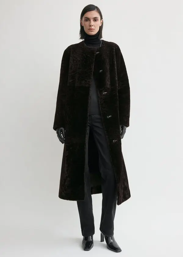 TOTEME Soft Shearling Coat