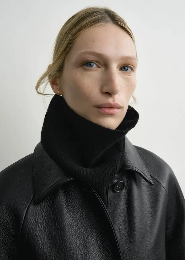 TOTEME Cashmere Neck Warmer