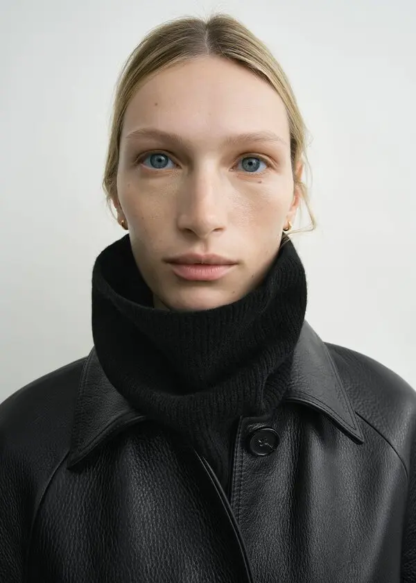 TOTEME Cashmere Neck Warmer