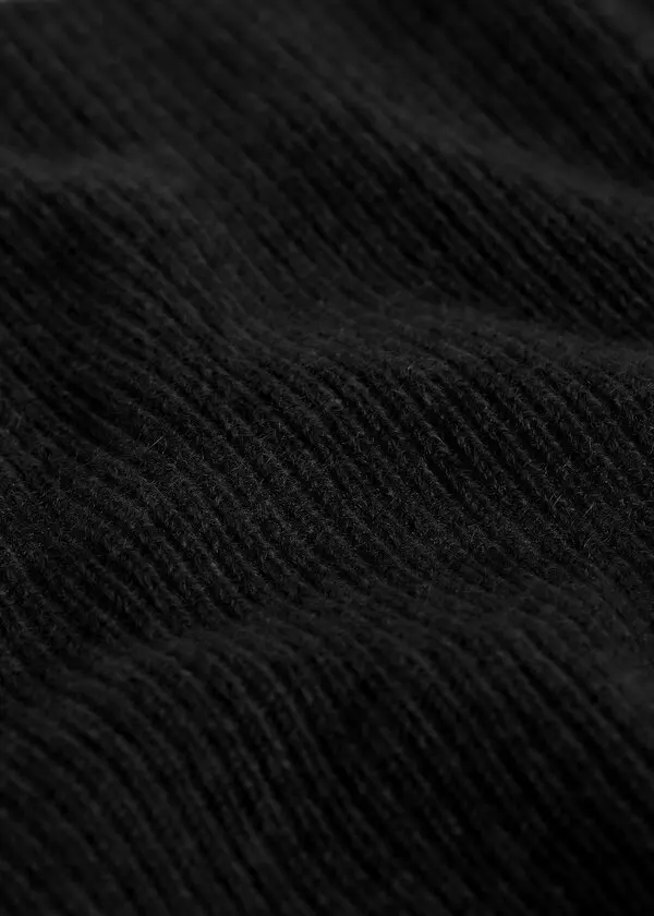 TOTEME Cashmere Neck Warmer