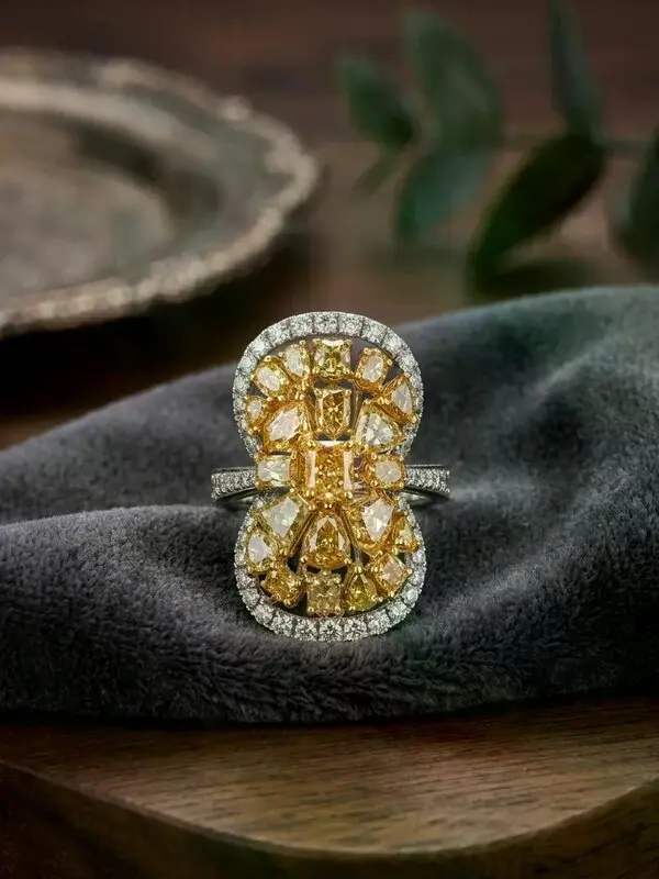 HYT JEWELRY 3.18 Carat Diamond Cocktail Ring In 18k Gold - Silver