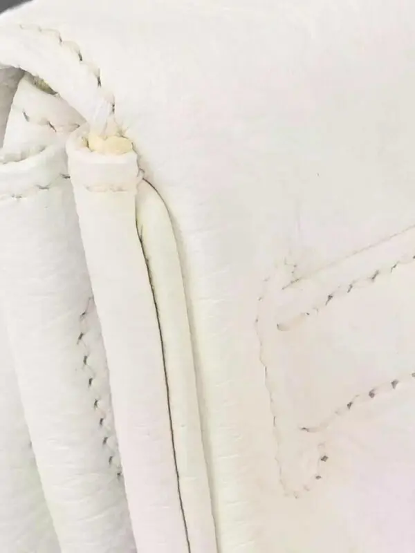 Hermès Kelly 32 Retourne Handbag - White