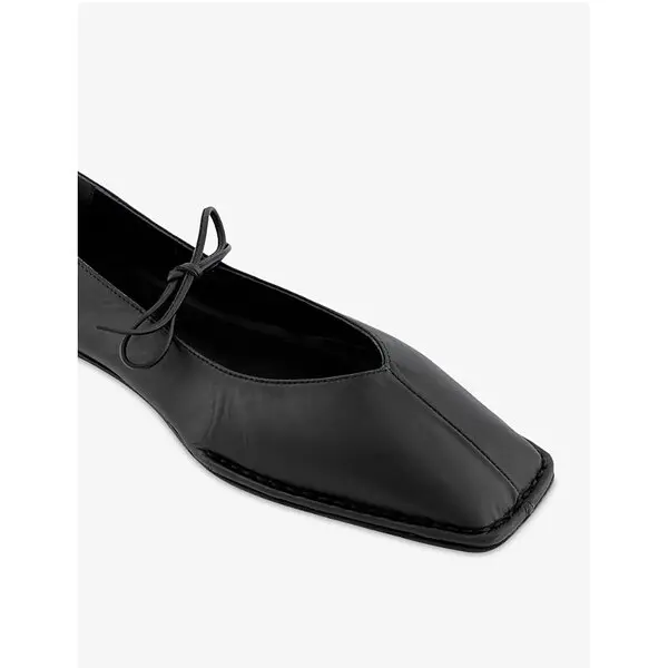 ALOHAS Sway Square-toe Leather Pumps