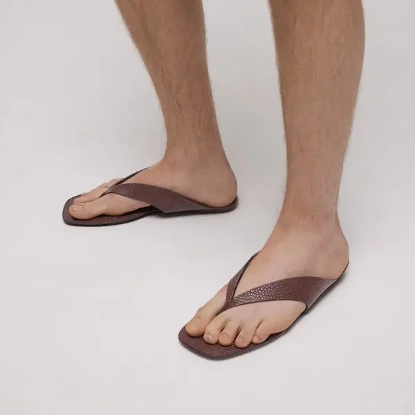 Gucci Thong Sandal With Interlocking G