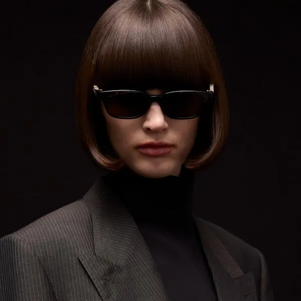 Gucci Rectangular Frame Sunglasses With Lettering Detail - Brown