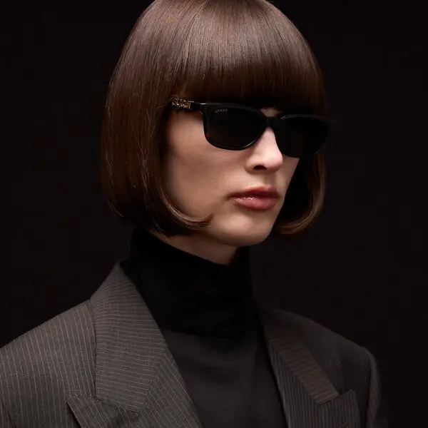 Gucci Rectangular Frame Sunglasses With Lettering Detail - Brown