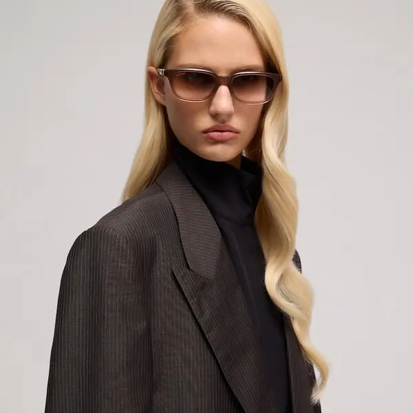 Gucci Rectangular Frame Sunglasses With Intricate Lettering
