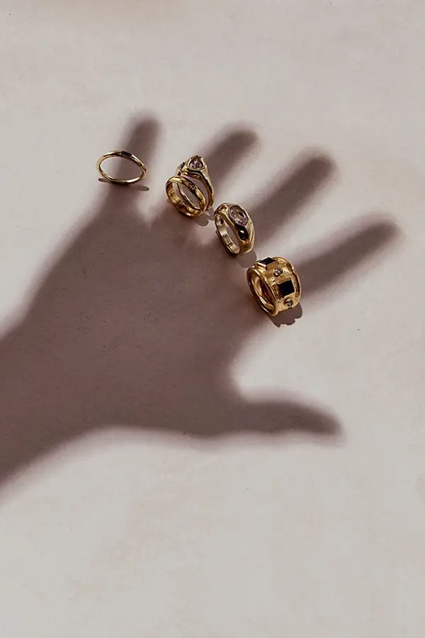 GHOST LONDON Estee Ring - Gold
