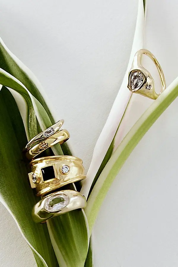 GHOST LONDON Star Engraved White Topaz Ring - Gold