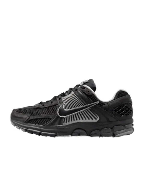 Nike Zoom Vomero 5 Sneakers
