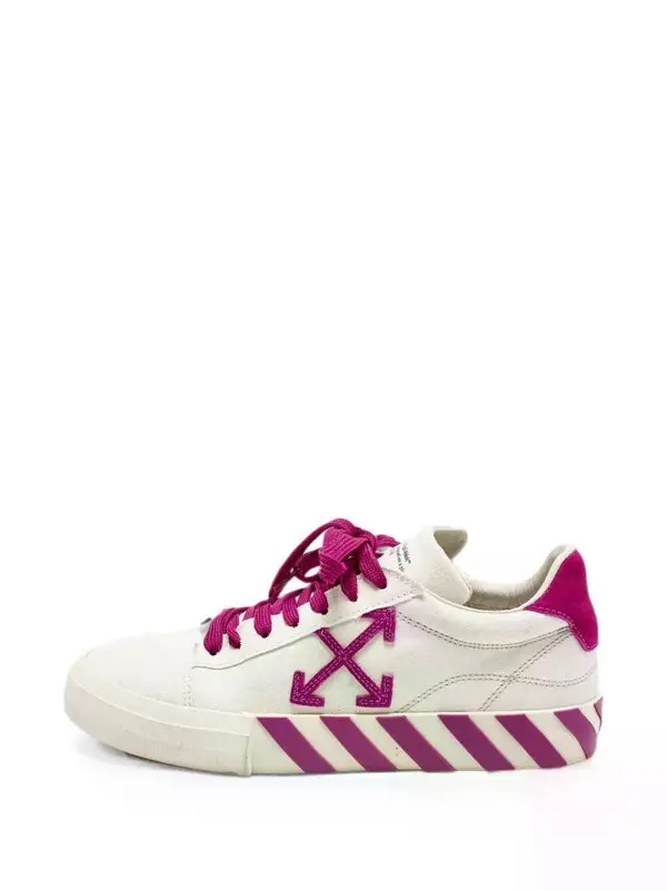 Off-White Vulcanized Low-top Sneakers