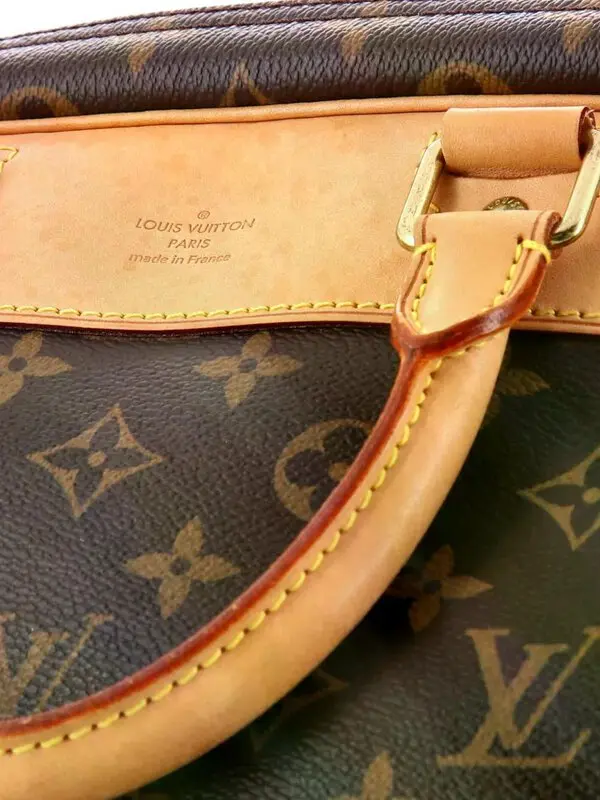 LOUIS VUITTON Monogram Canvas Evasion Travel Bag Mm Satchel