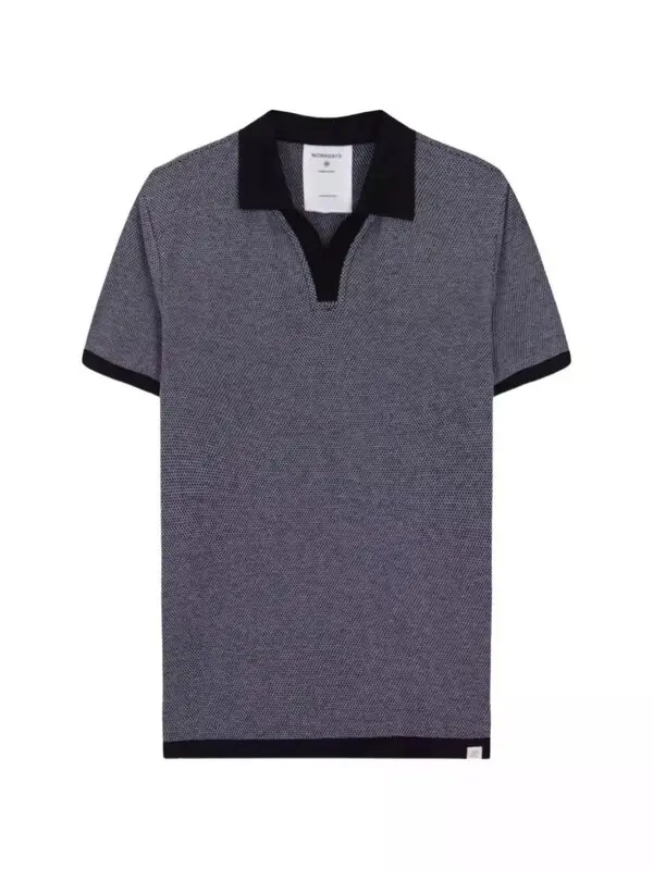 NOWADAYS Open-collar T-shirt