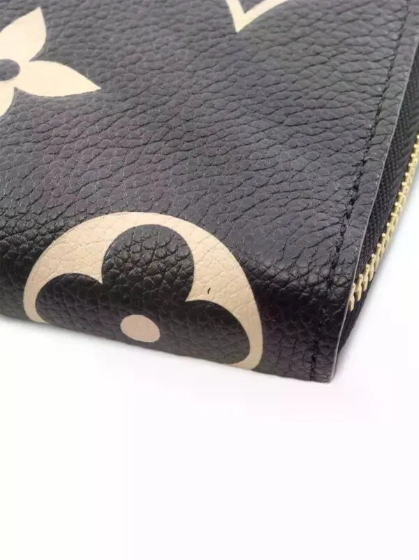 LOUIS VUITTON 2021 Monogram Empreinte Zippy Wallet - Black