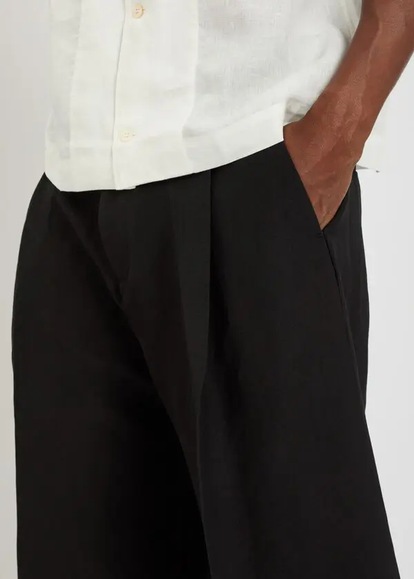 Studio Nicholson Pleated Linen And Wool-blend Shorts