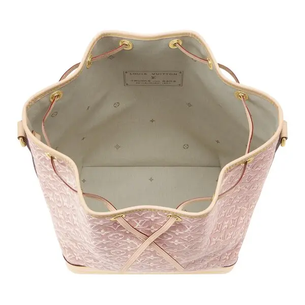 LOUIS VUITTON Noé Monogram Emblème Bucket Bag