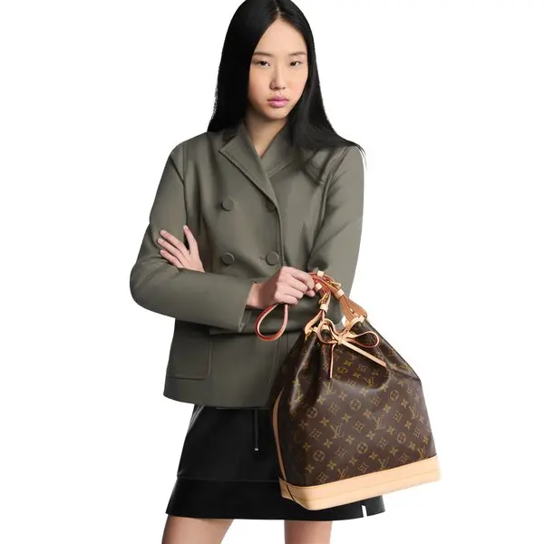 LOUIS VUITTON Noé Bucket Bag