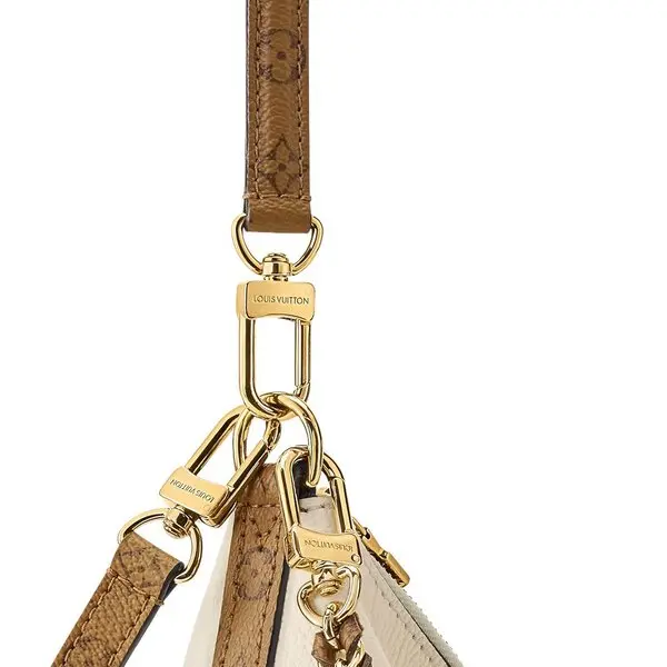 LOUIS VUITTON 26 Multipass