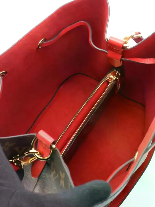 LOUIS VUITTON Monogram Neonoe Mm Bucket Bag